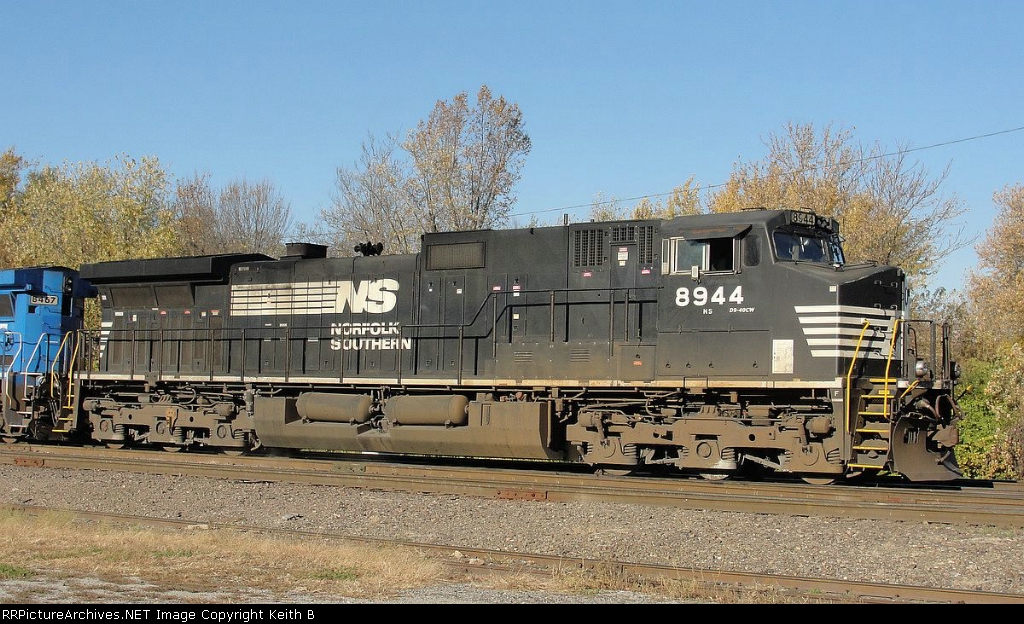NS 8944